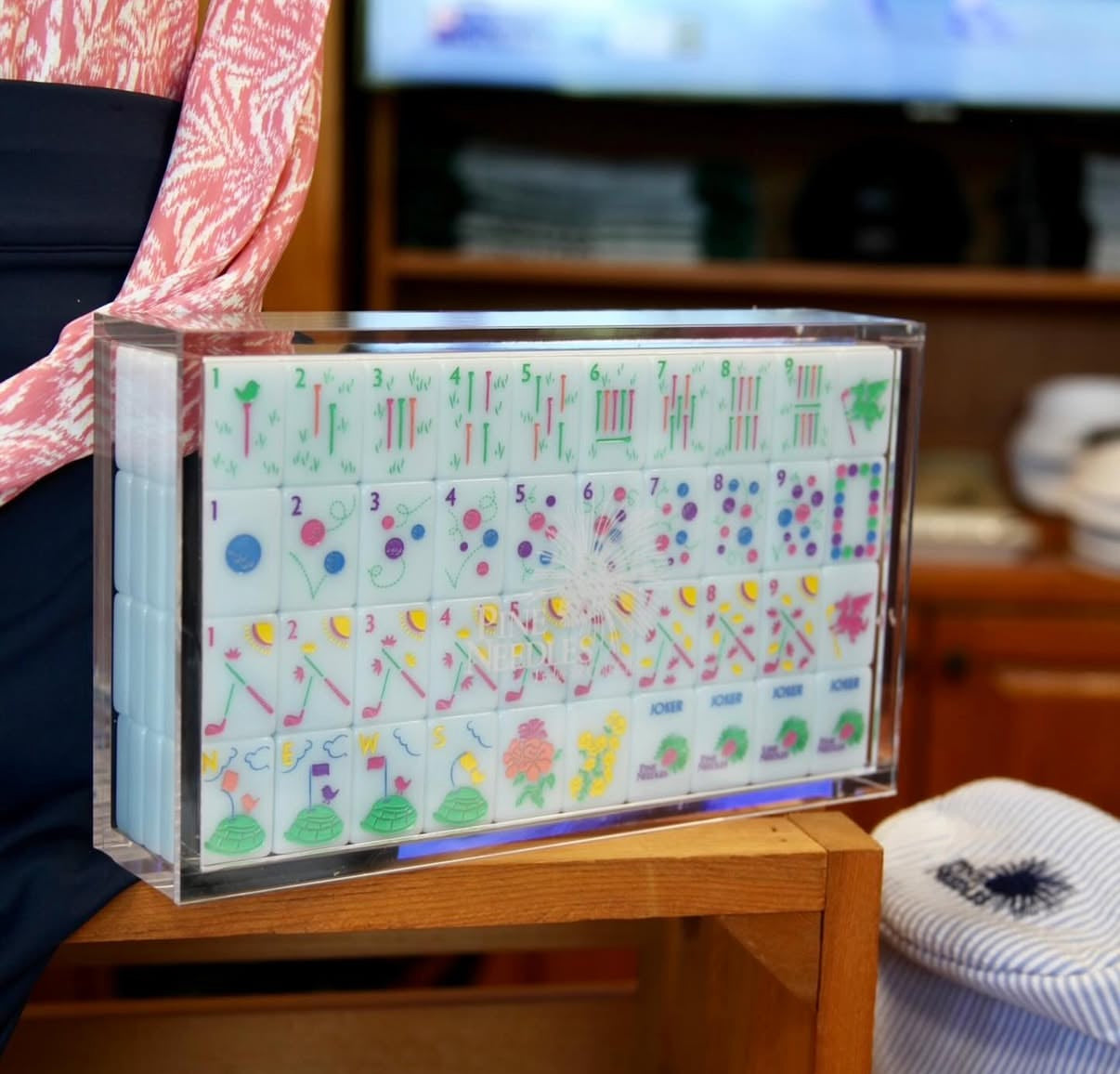 Mahjong Acrylic Box – The Mahjong Country Club